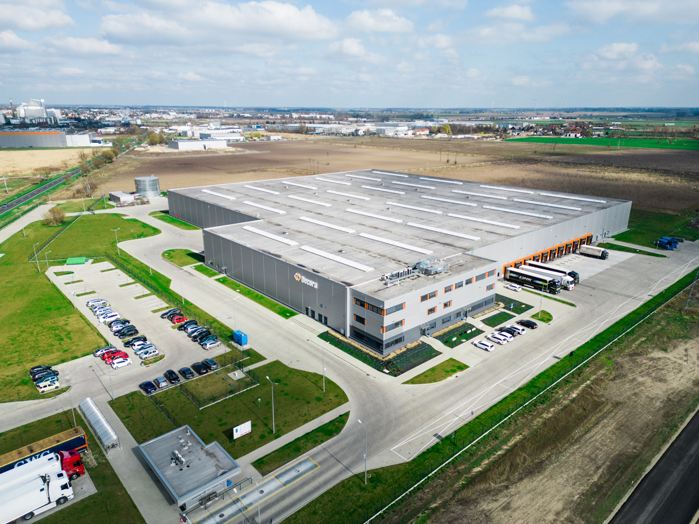 Decora S.A. – centrum dystrybucji – Optymalizujemy procesy logistyki i ...