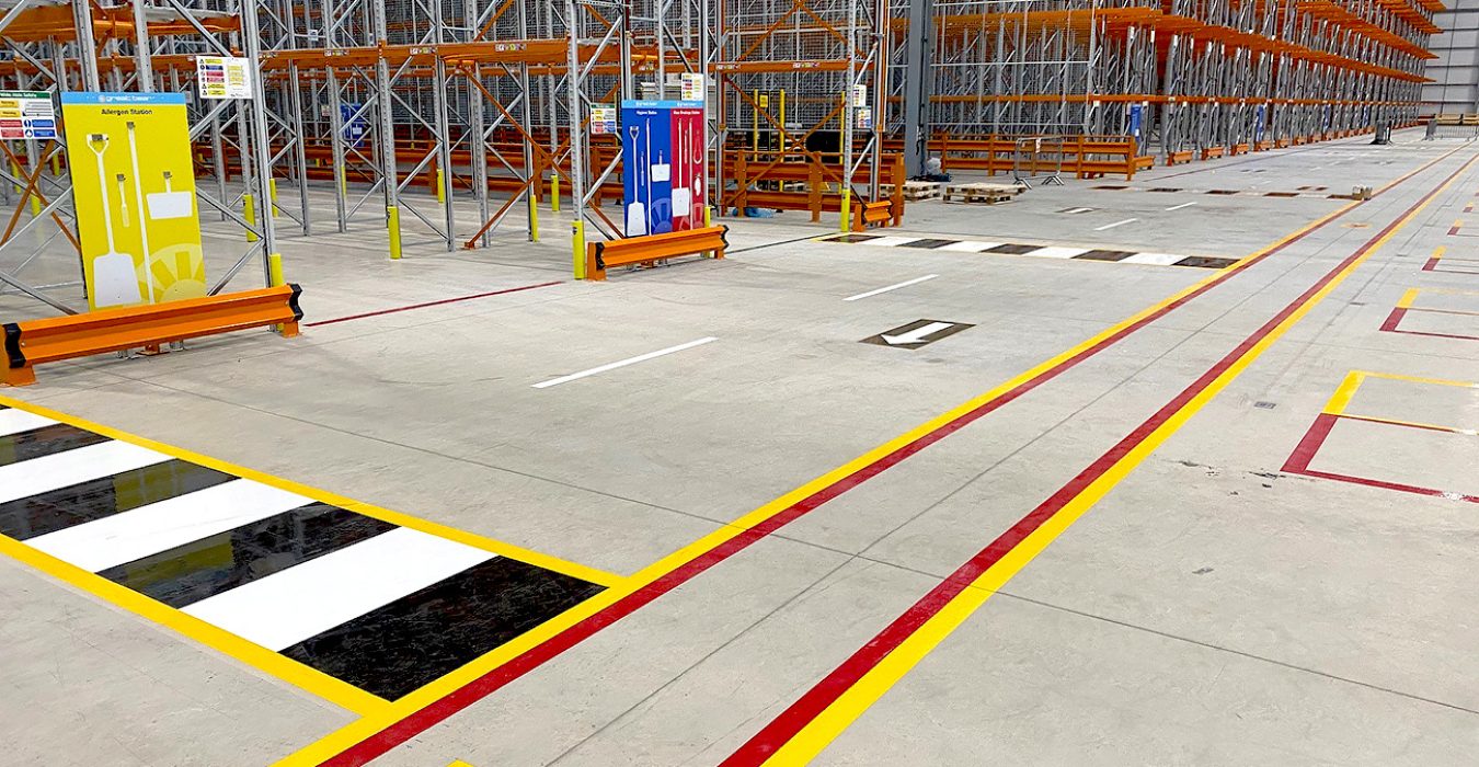 5S system and signage in the warehouse - HKK Group